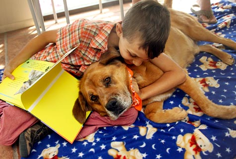 Kids Read to Animals | Best Friends Animal Society