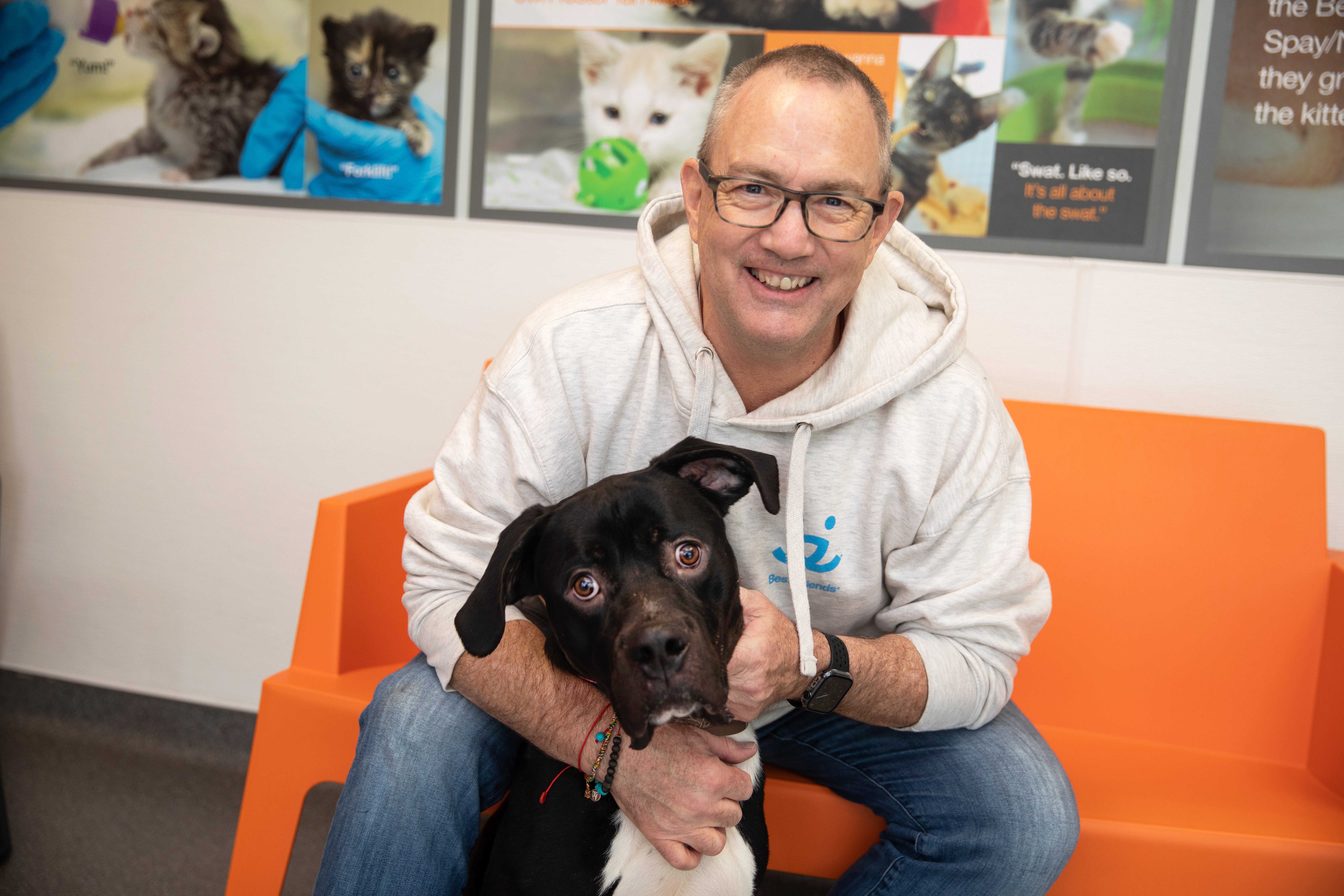 From strategic planner to traveling volunteer | Best Friends Animal Society